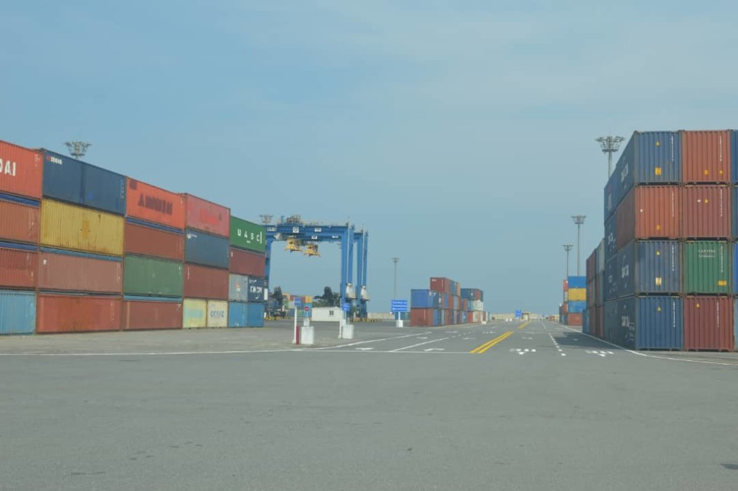 Concluye el proyecto de ampliación y modernización del Puerto de Bata ...