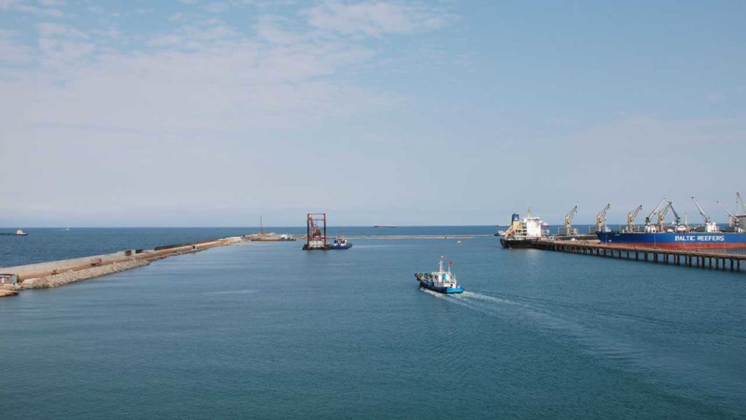 Concluye el proyecto de ampliación y modernización del Puerto de Bata ...